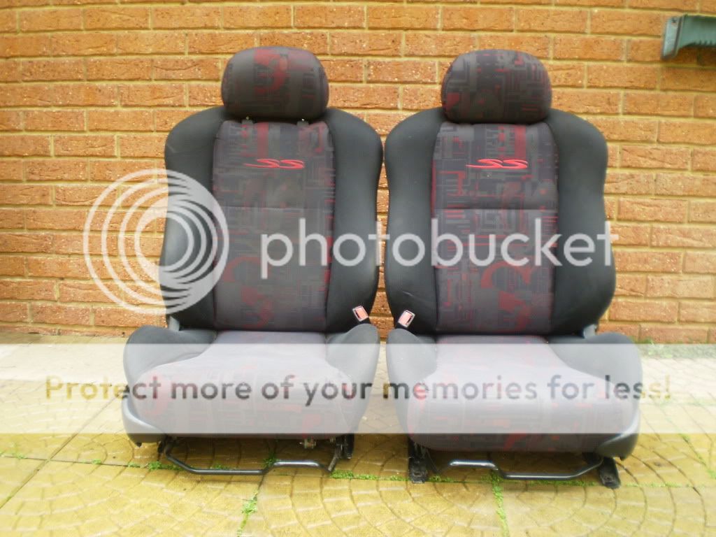 FS - VU/VX SS front seats and door trims - Perth